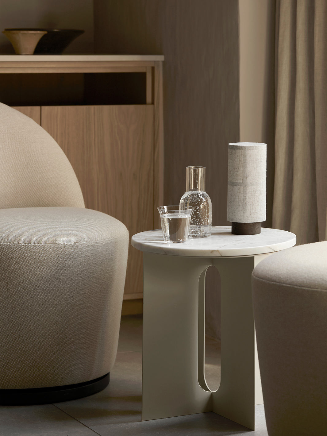 Hashira Linear Pendant Lamp | Elegant pendant by Norm Architects